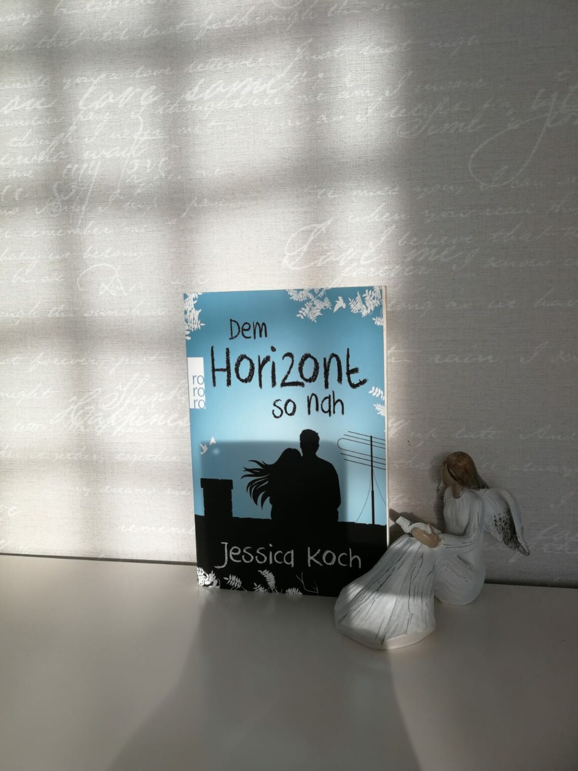 Rezension: „Dem Horizont so nah“ von Jessica Koch – Buchspinat