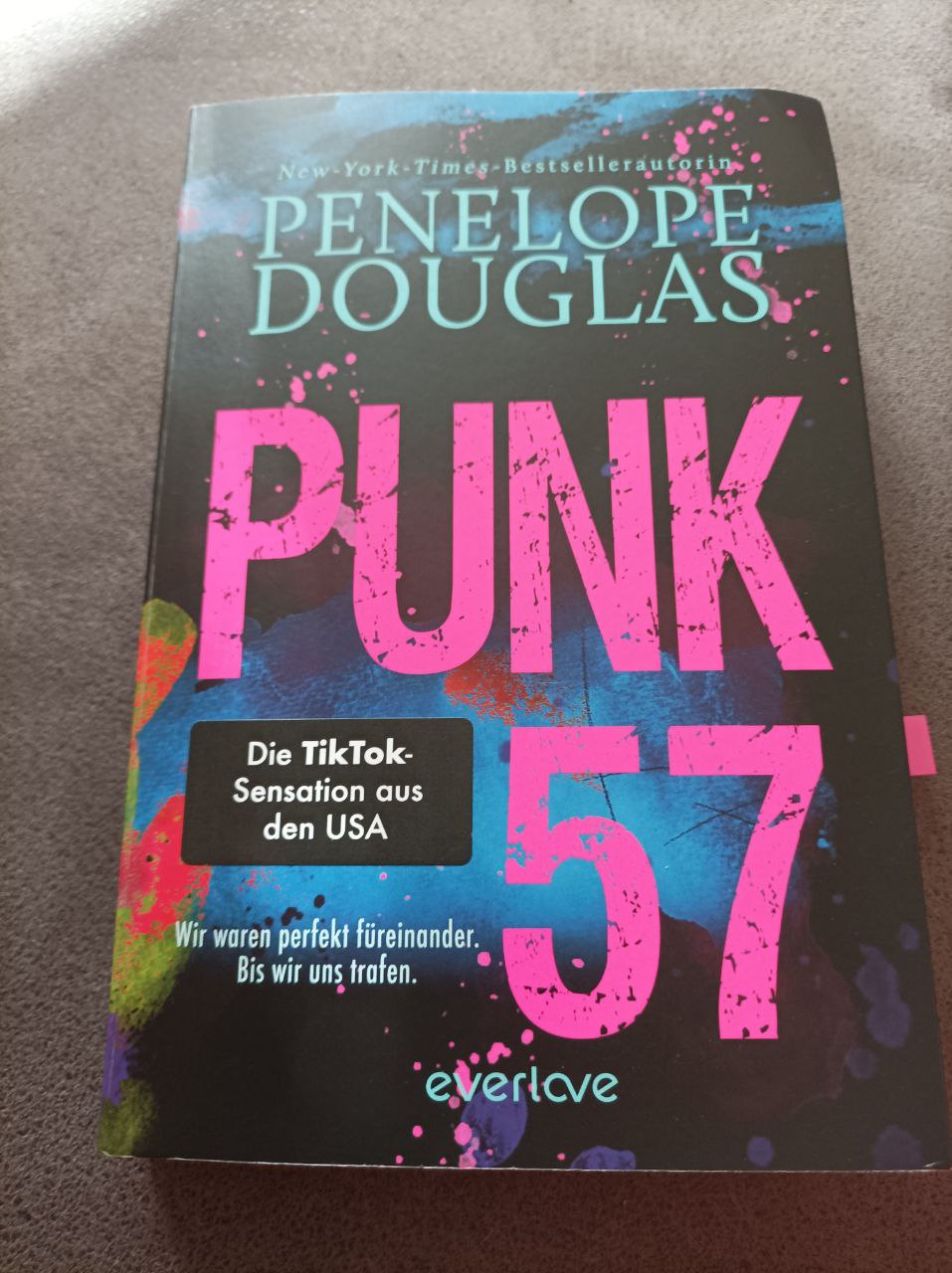 Rezension: „Punk 57“ von Penelope Douglas – Buchspinat